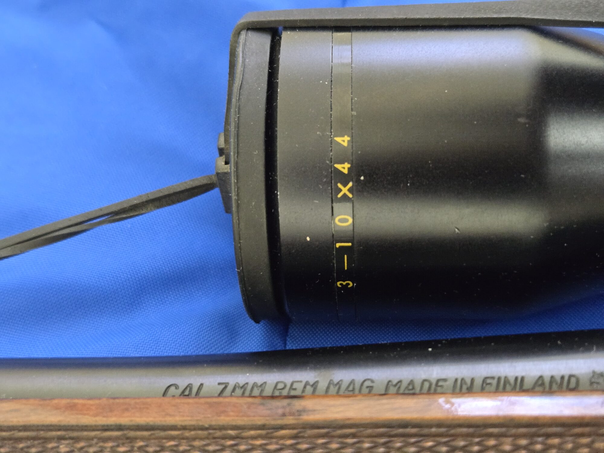 Sako AV Hunting Rifle, 7mm Remington Magnum Bolt Action with Simmons 3× ...