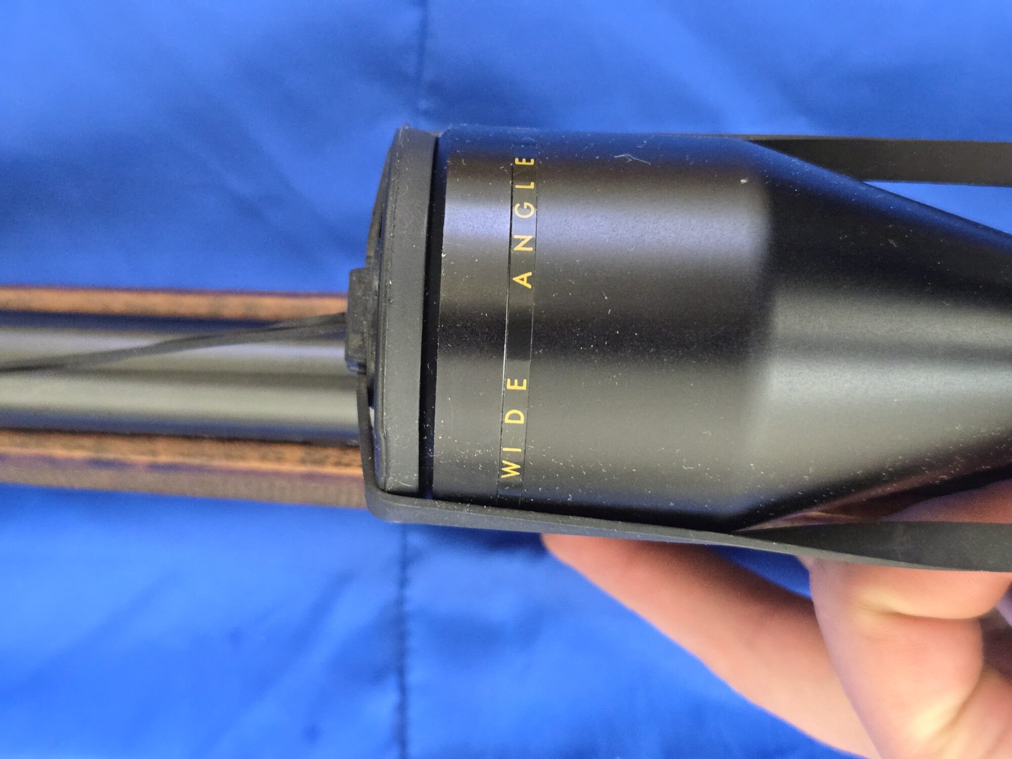 Sako AV Hunting Rifle, 7mm Remington Magnum Bolt Action with Simmons 3× ...